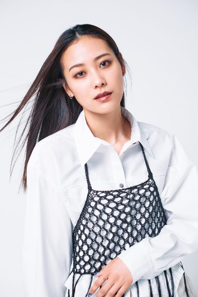 TikTokのバズ動画「高速ステップ」は、なぜ生まれた？ プロダンサー・Miyuが語る“広めたい”という思い | J-WAVE NEWS